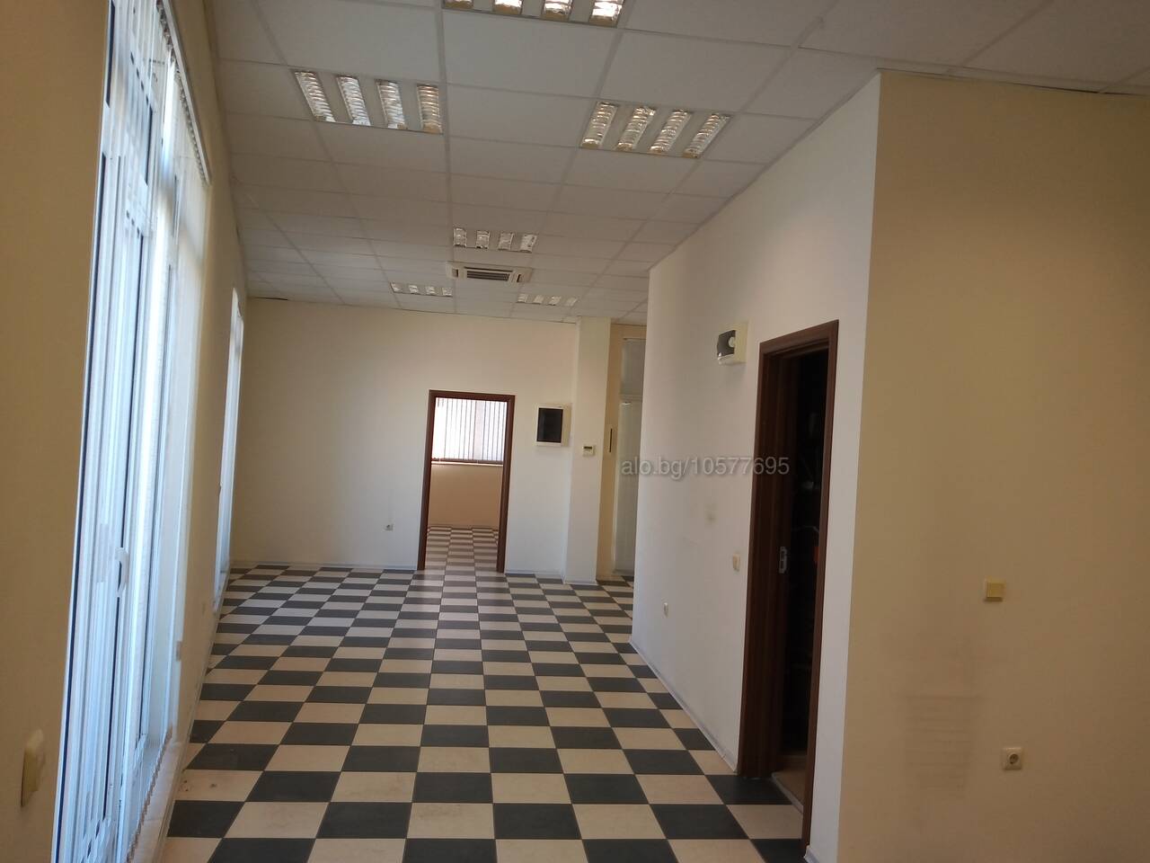 Office on ”Okolovrasten pat” and ”Bulgaria” B.. | Reaestates.bg