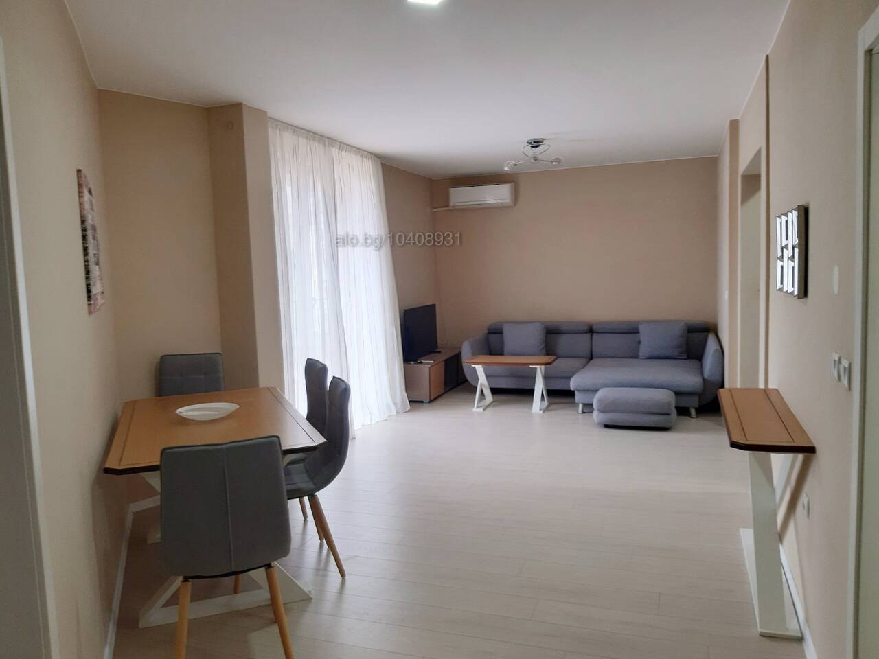 Apartment for rent in the ideal center of Kar.. | Reaestates.bg
