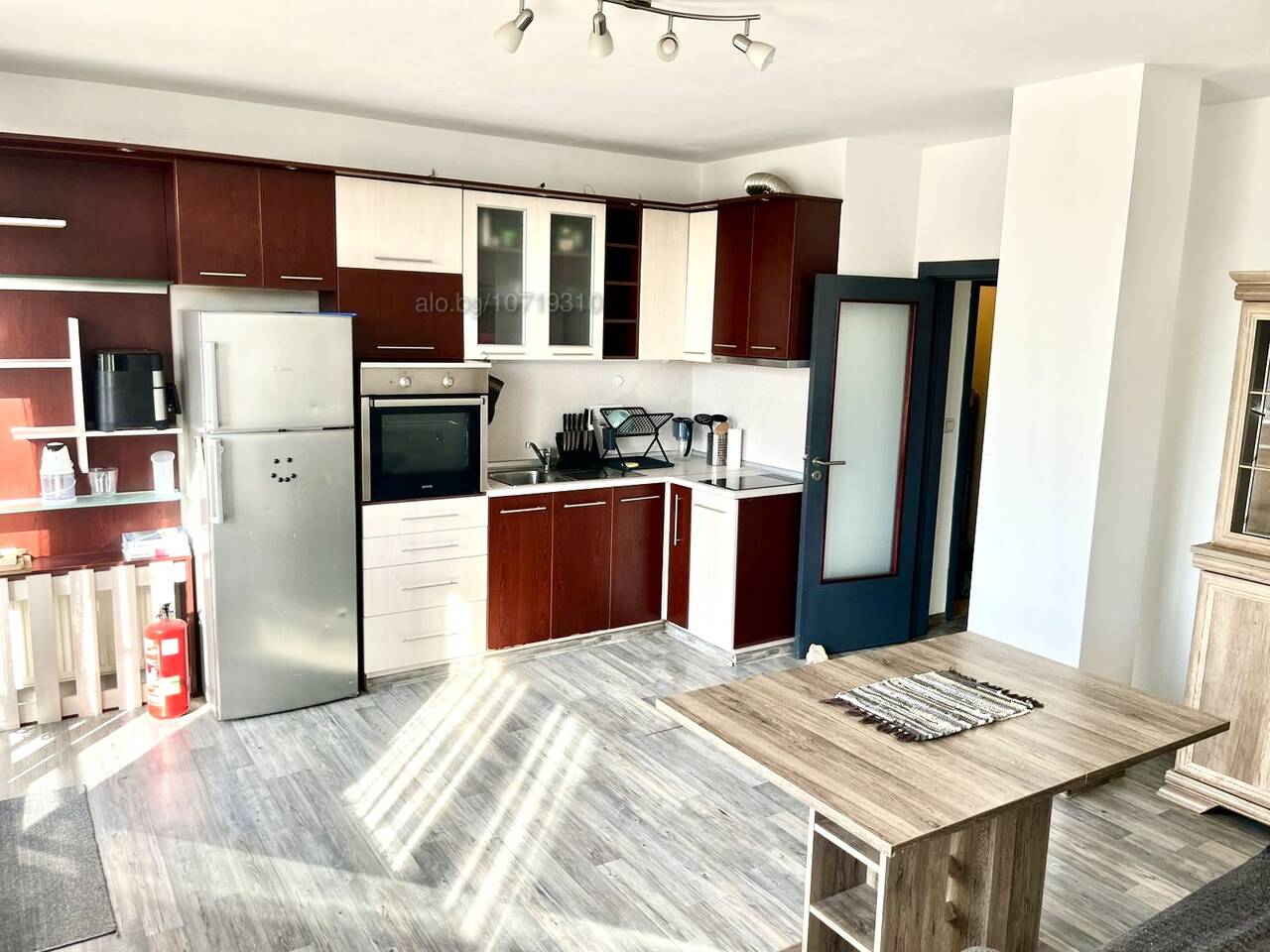 For rent furnished 3-bedroom apartment in Tsa.. | Reaestates.bg